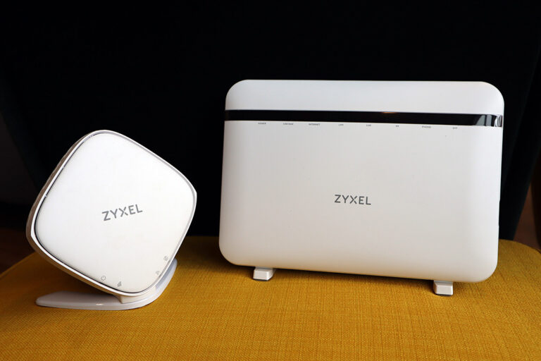 Zyxel EX5601-T0: Images for marketing and documentation > Eye Networks